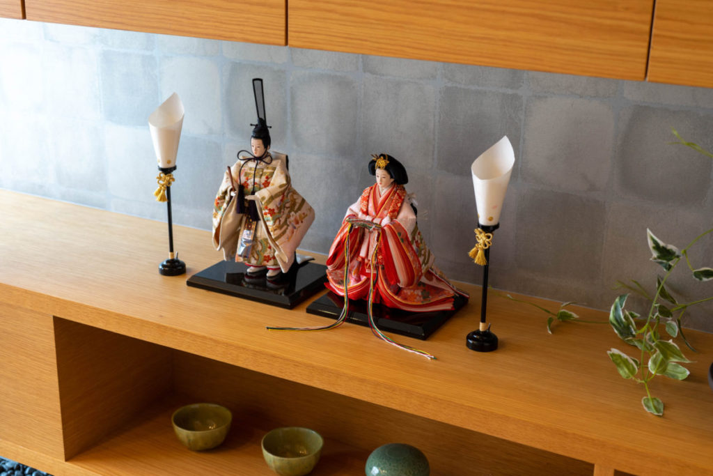 What is the meaning and role of decorating Hina Dolls? | SeckStyle